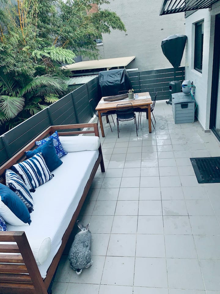 Entire Top Floor Duplex. Manly Just Minutes Away - 맨리