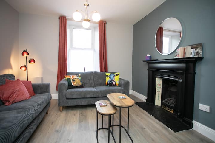 Charming Limerick City House, Recently Renovated - Limerick, Ireland