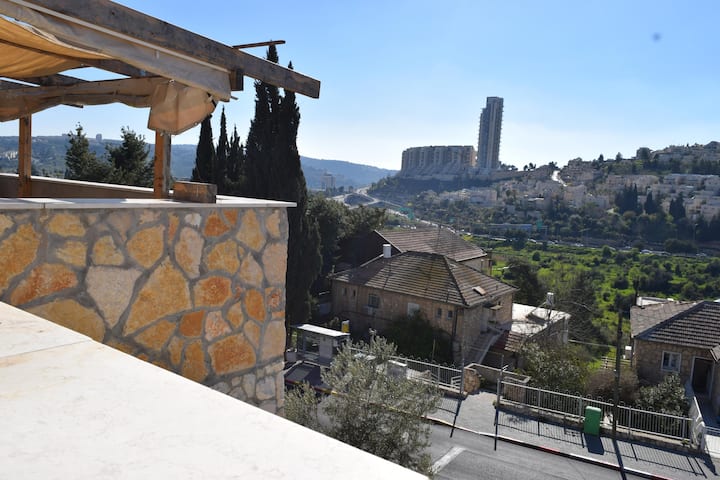 Kosher 4 Bedroom Apt With Panoramic View - Jerusalem