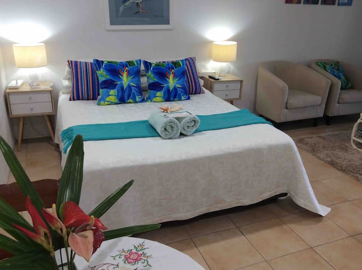 The Pleasant Pheasant. Quiet, Bed & Breakfast. - Hay Point