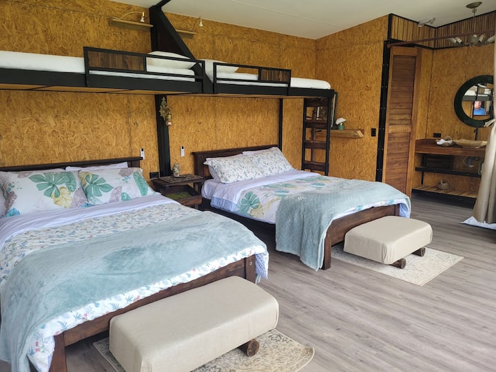 Cabaña Esmeralda
Vista A La Montaña - La Vega