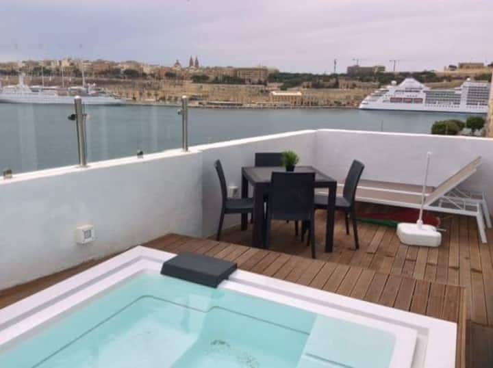 Top 12 Airbnb Vacation Rentals With Pool In Malta - Updated 2024 | Trip101