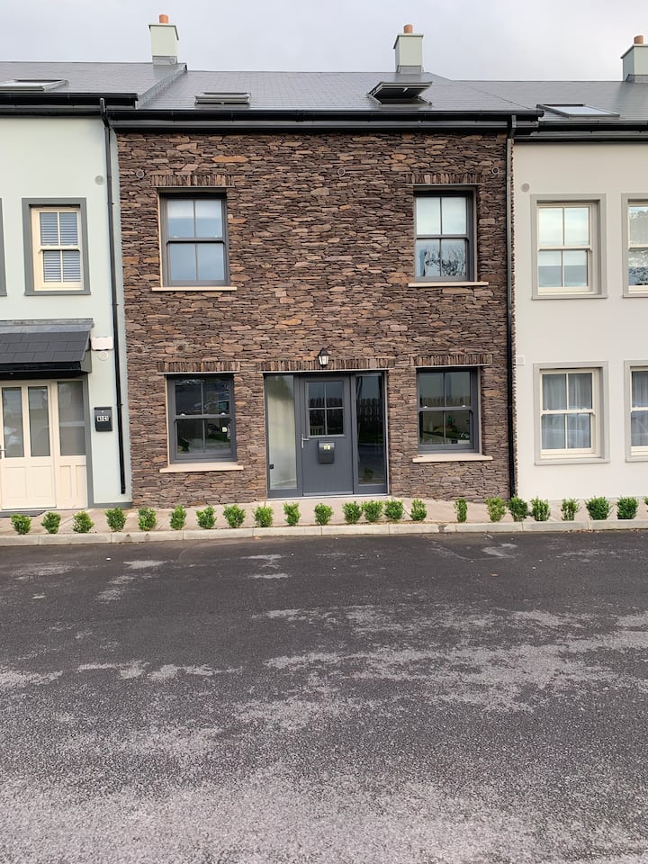 Blasket Stone Apartment 37 Fairfield Close, Dingle - Dingle