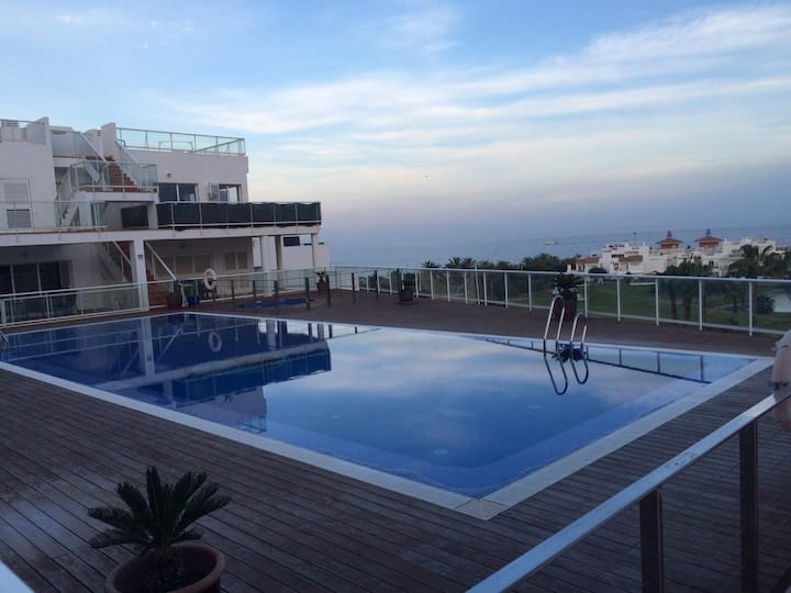 Bonito Apartamento En Primera Línea De Campo De Golf Y Vistas Al Mar - Mojácar