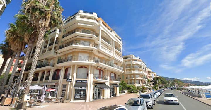 Vue Mer Depuis La Résidence Privée Victoria Beach - Menton