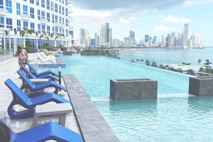 Free Bottle Wine -Elegant Start & Self-check In - Panama City