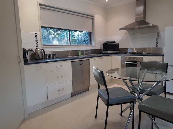 2 Bedroom Unit - Raglan St - 两卧室公寓 - 瑟爾