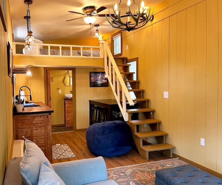 The Lyons Lodge Near Boulder, Colorado - Lyons, CO