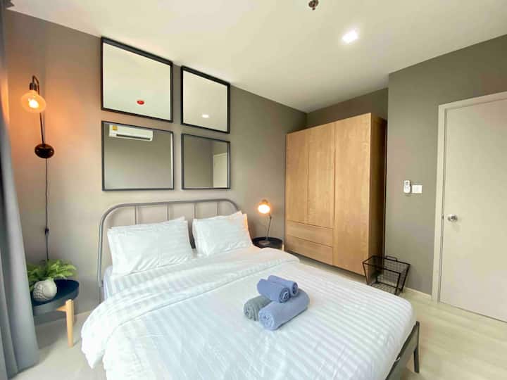 L30 - Stylish 1 Br With Sky Pool, Sukhumvit Bts! - Phra Khanong