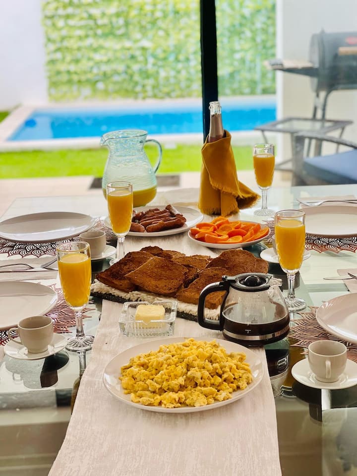 Villa Con Piscina, 2 Niveles, Aire, Wifi, Seguro - Punta Cana