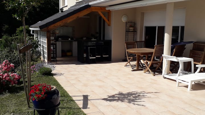 Maison Individuelle Avec Jardin Aménagé - Brive-la-Gaillarde