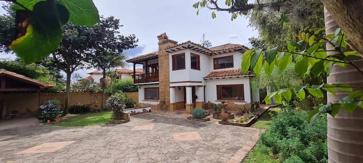 Casona Con Vista A La Montaña+parking+petfriendly - Villa de Leyva