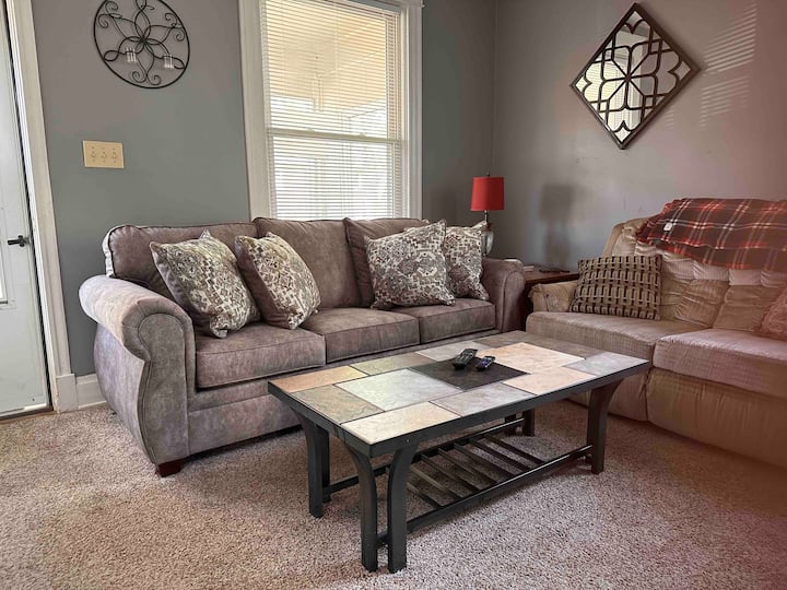 Center Of Cincy House For Your Stay - Cincinnati, OH