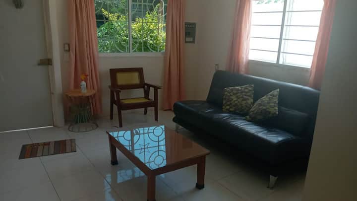 🏡La Casita En El Centro 🏖🐬🚢✈️🏥 - Costa Dorada