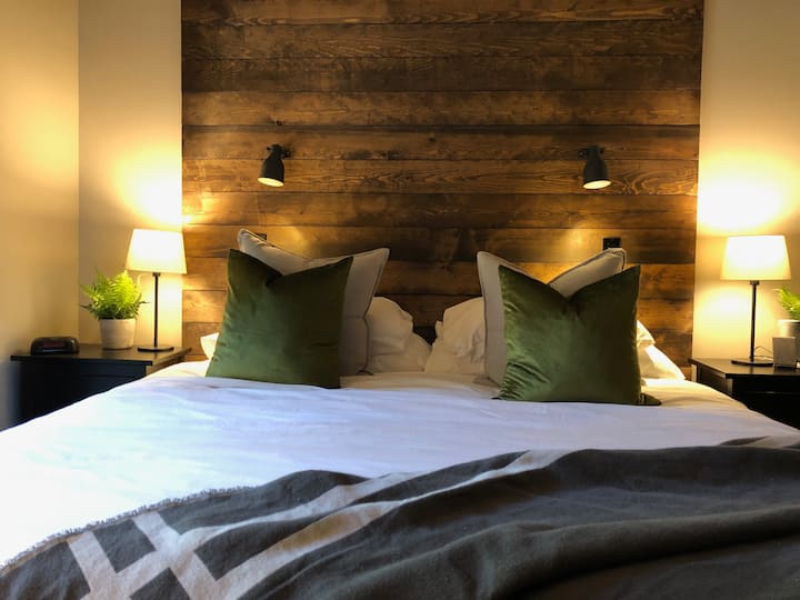 Slopeside Sanctuary | Upper Village | Whistler Bc - Whistler