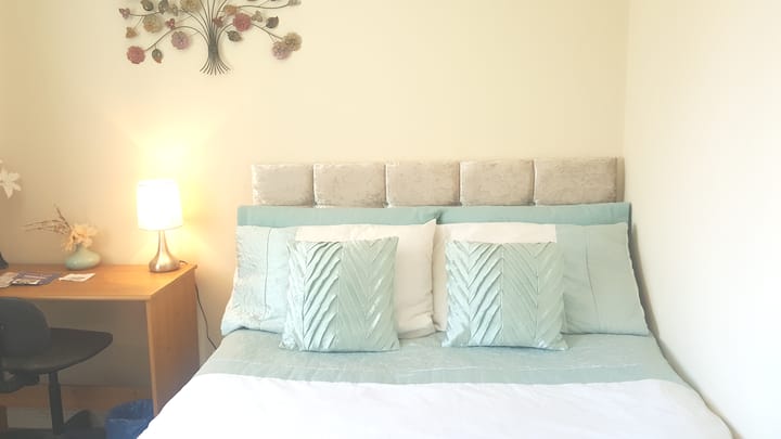 Private Rooms In Serene Neighbourhood - Newark-on-Trent