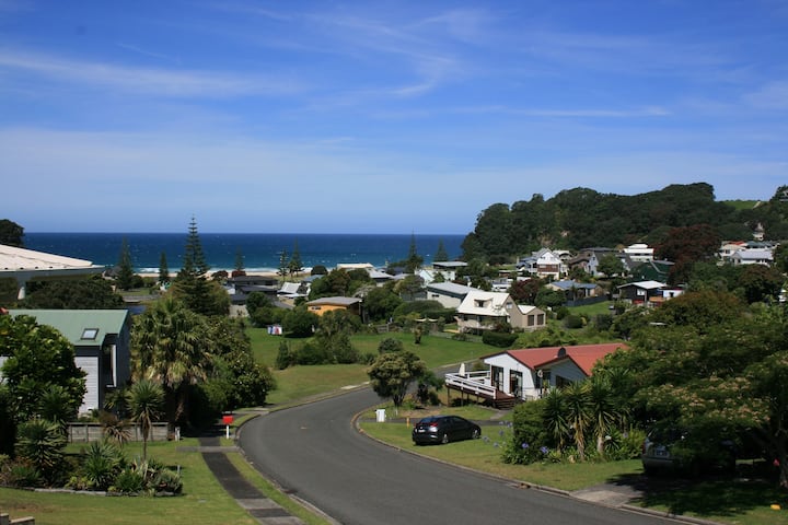 Onemana Home With A View - Whangamatā