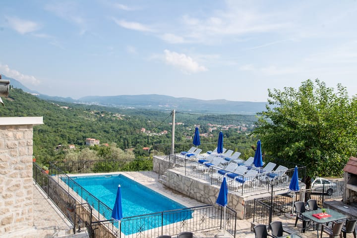 Palma Gora Apartments - Sleeping Up To 21 - Monténégro