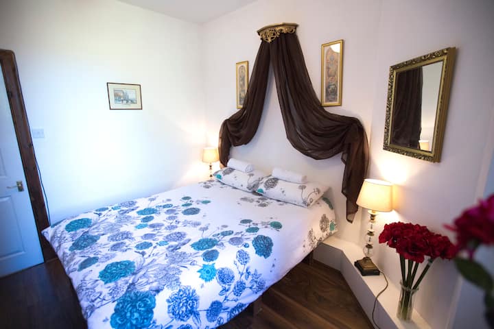 Central Main Door Flat Over 2floors - 
