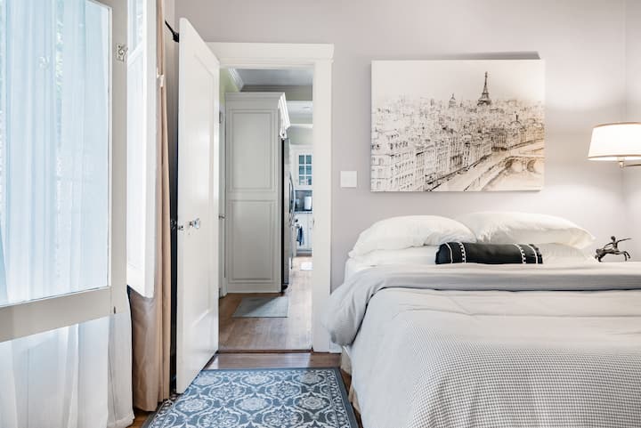 Pasadena Classy Private Bedroom, Bath  & Own Entry - Pasadena, CA