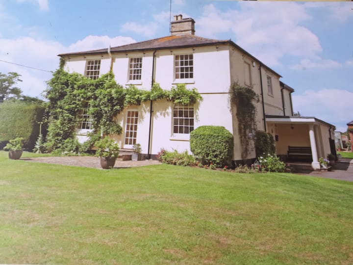 Bromham Bed & Breakfast - Chippenham