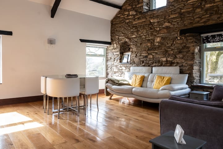 Secluded, Self-catering, Modern Style Cottage - Angleterre