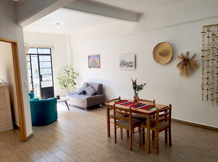 A Regina 101. The Beautiful Place Historic Center - Morelos