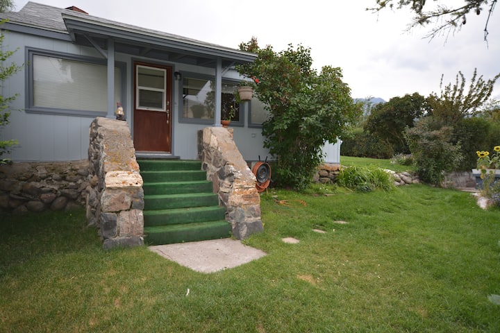 Perfect For Families, Couples, And Dog Friendly! Short Walk To Ynp! - Gardiner, MT