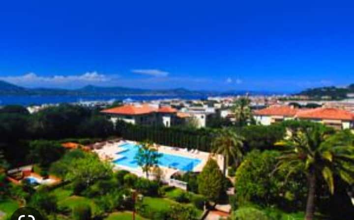 Vue Mer, Village Tout Confort A Saint-tropez. - Saint-Tropez