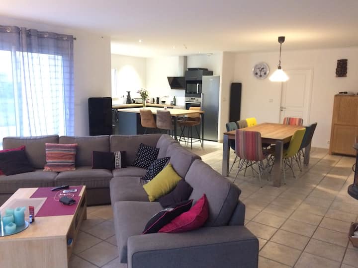 Maison Avec Piscine - ibis Budget Thiers