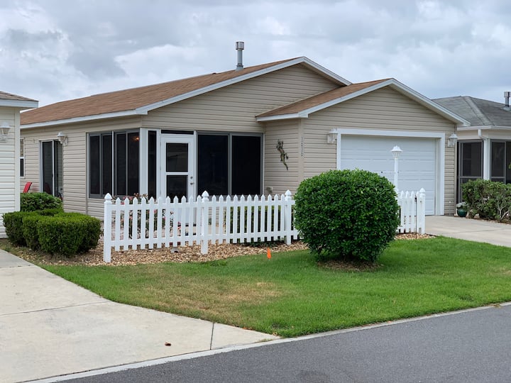 Cozy Home, Between Lake Sumter & Brownwood! - The Villages, FL