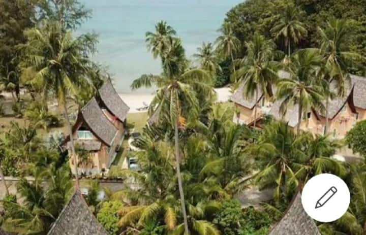Beach-front In Siam Royal View - Ko Chang