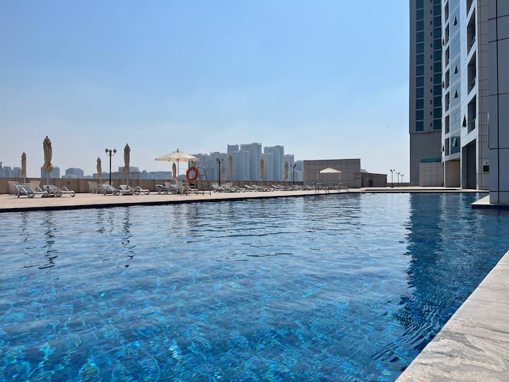 Retro Beach 1 Bedroom Apt Ajman - Ajman