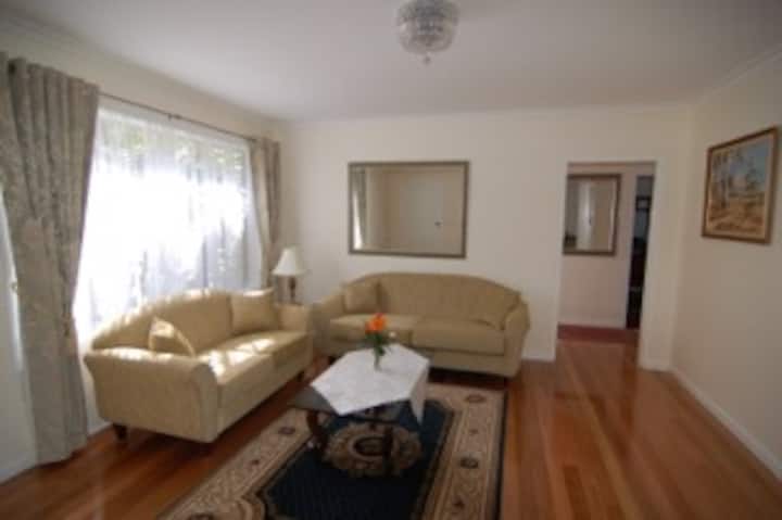 2 Bdr Apartment, Blackburn Central Location - Box Hill