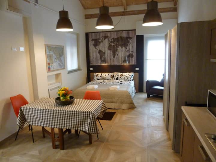 Casacuore/loft-5 Min Walk Station [011015-lt-1386] - 포르토베네레