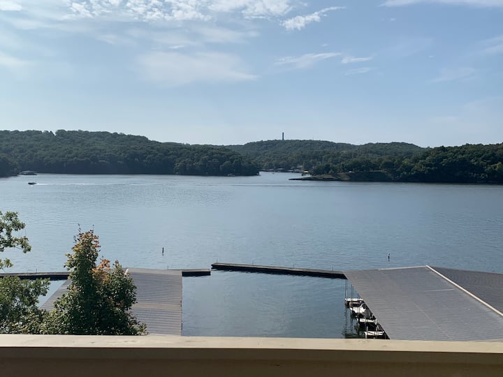 Lakefront 3br, 2ba Condo | Sleeps 8 | Osage Beach - Sunrise Beach, MO