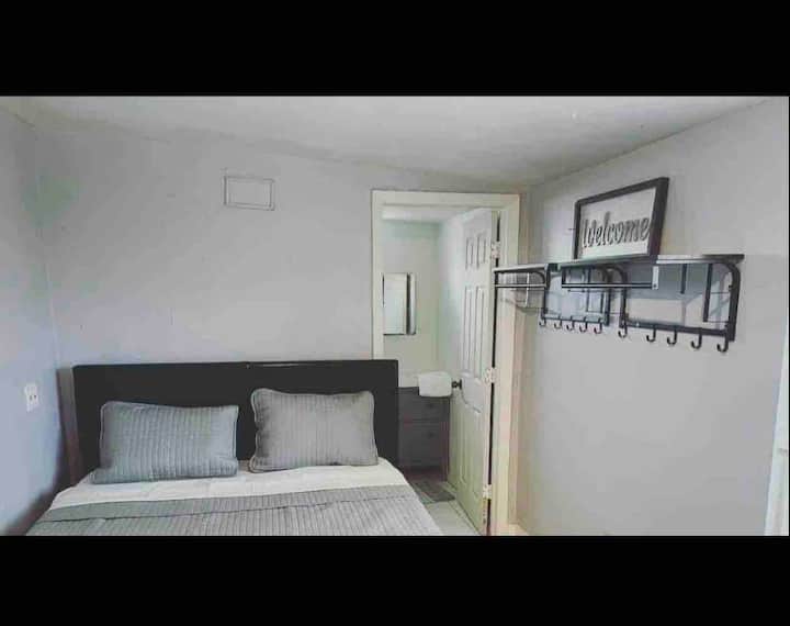 Charming Guest Suite With Private Entrance - Miramar, FL