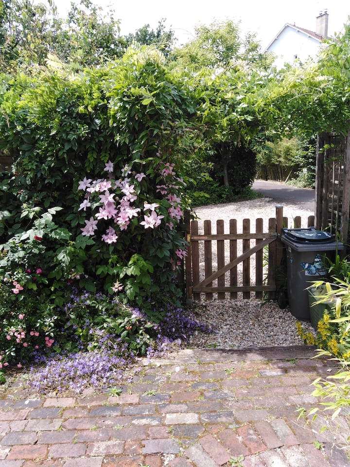 Studio Campagne En Ville - ibis budget Rouen Parc des Expos Zenith