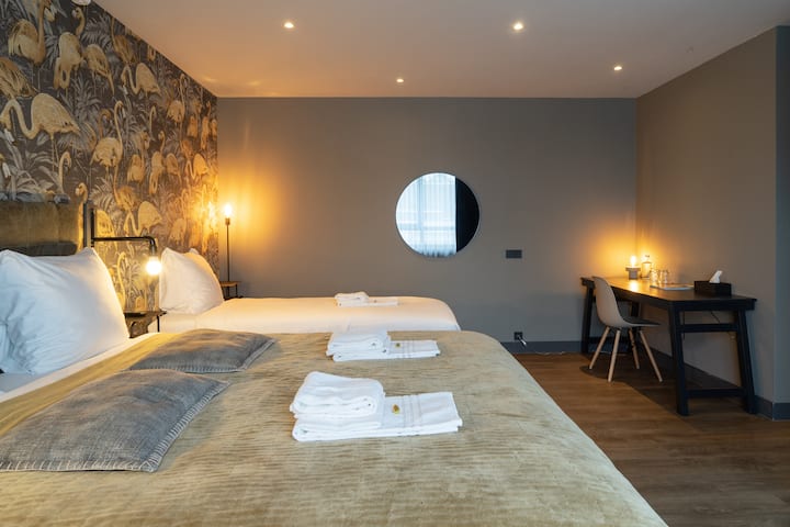 Triple Suite Flexible (10 Min To Tulip Gardens) - Lisse