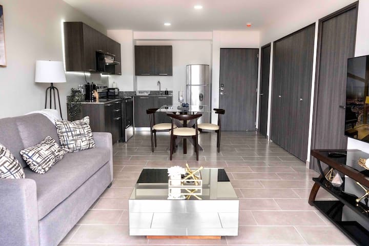 Elegant And Dynamic Apartment - San Salvador