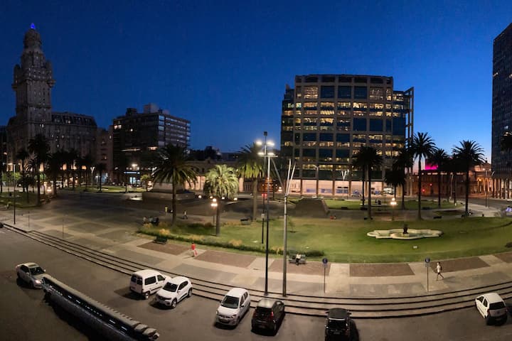 Plaza Independencia A Tus Pies - Uruguay