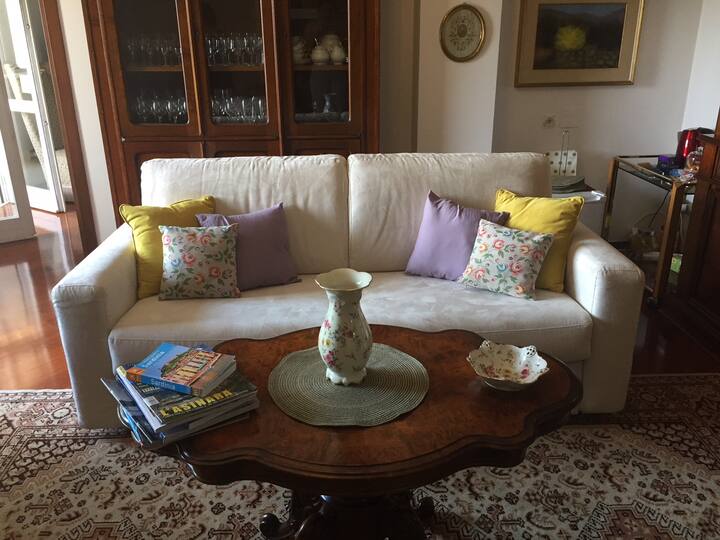 Elegant Apartment With Private Parking - Sorso