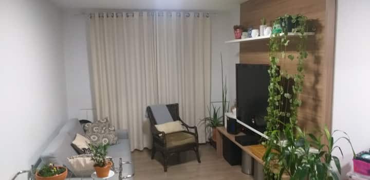 Apartamento 2 Quartos Com Garagem E Conforto. - Curitiba