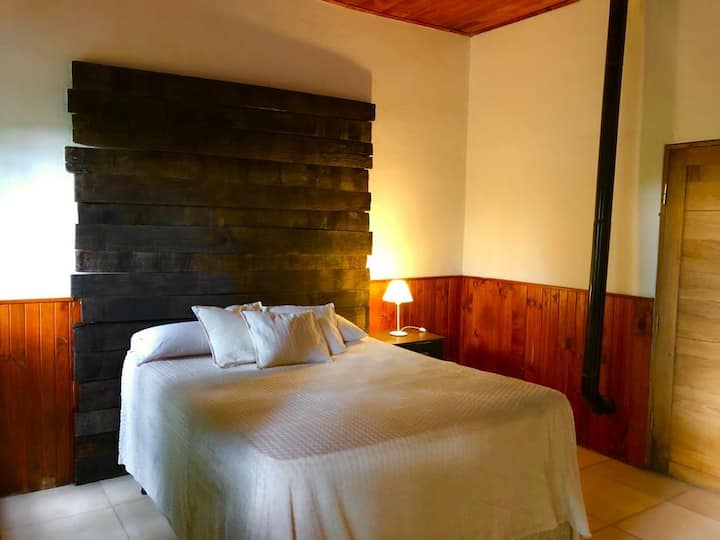 Ana's Country House - San Rafael
