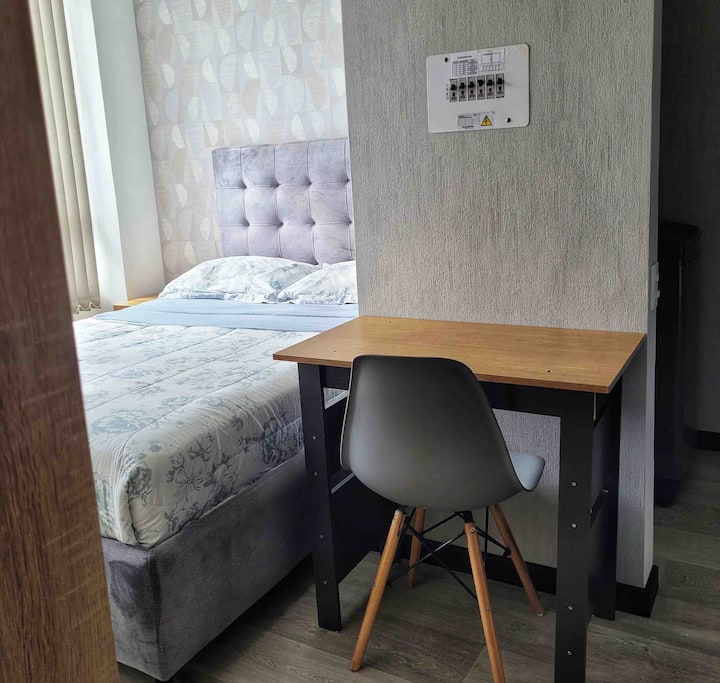 Apartaestudio Tipo Loft Wifi+servicios - Bogota