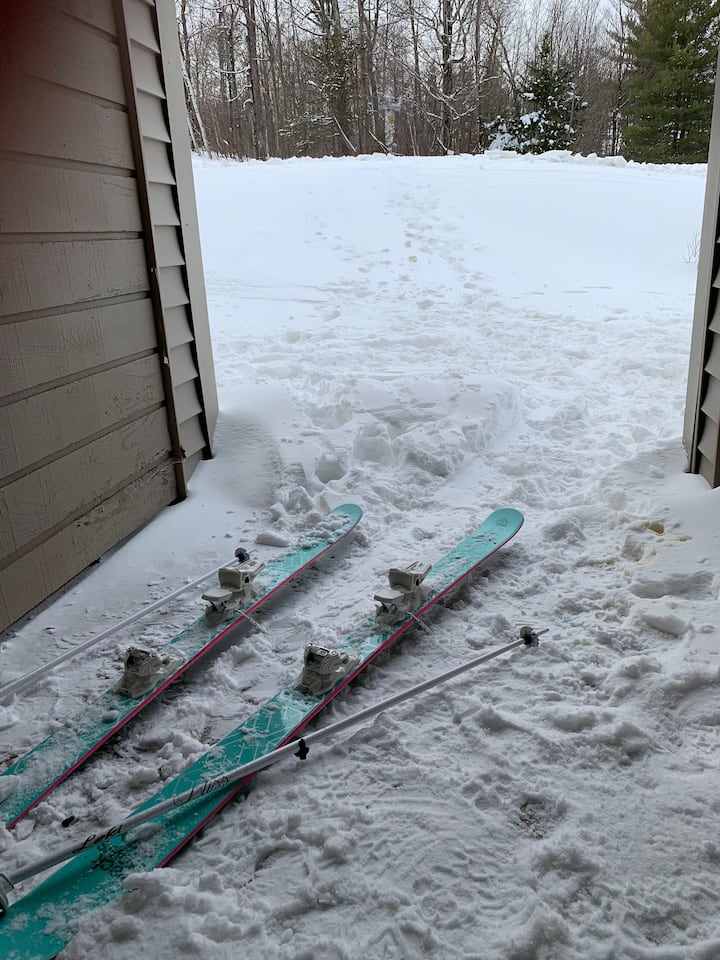 True Ski-in&out-f-bldg Pvt Back Door To Trail/lift - Stratton Mountain, VT