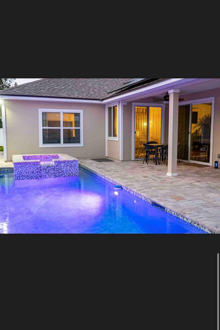 Entire Fabulous Home With Inground Pool & Jacuzzi - Jacksonville, FL