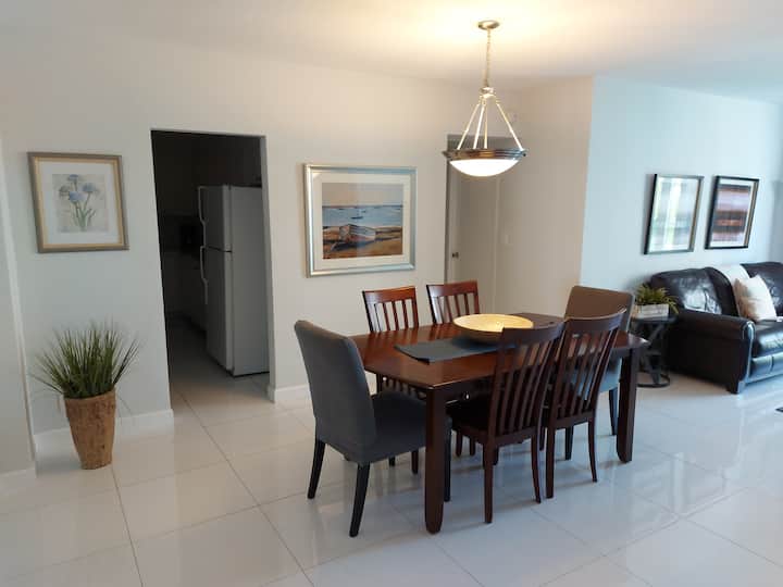 Ocean Front Apartments / / The Tides Hollywood Fl - Hollywood, FL