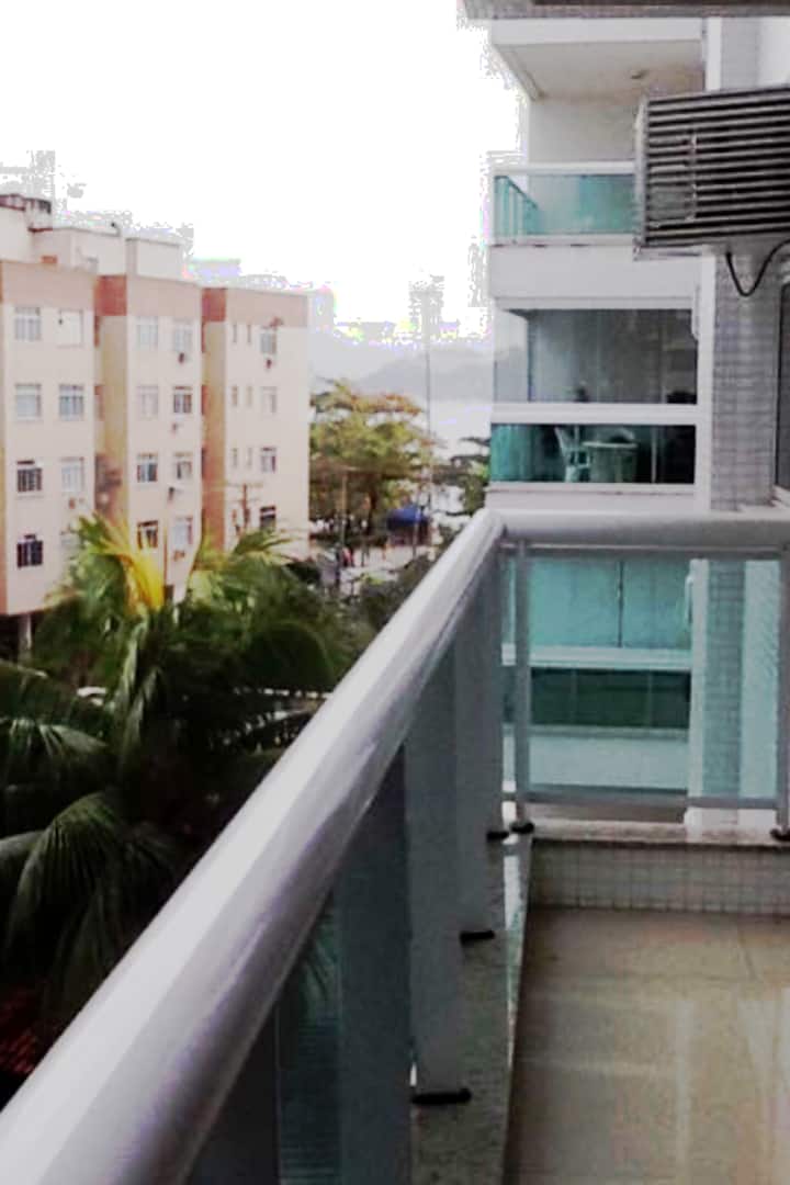 Feriadão Semana Santa ,Vista Lateral Mar2quartos - Niterói