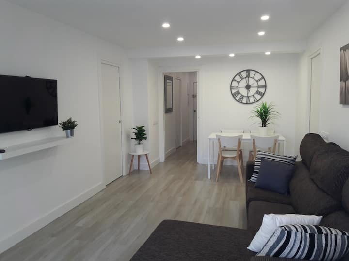 A 100 M De La Playa, 3 Hab, 2 Baños, Wifi - Salou